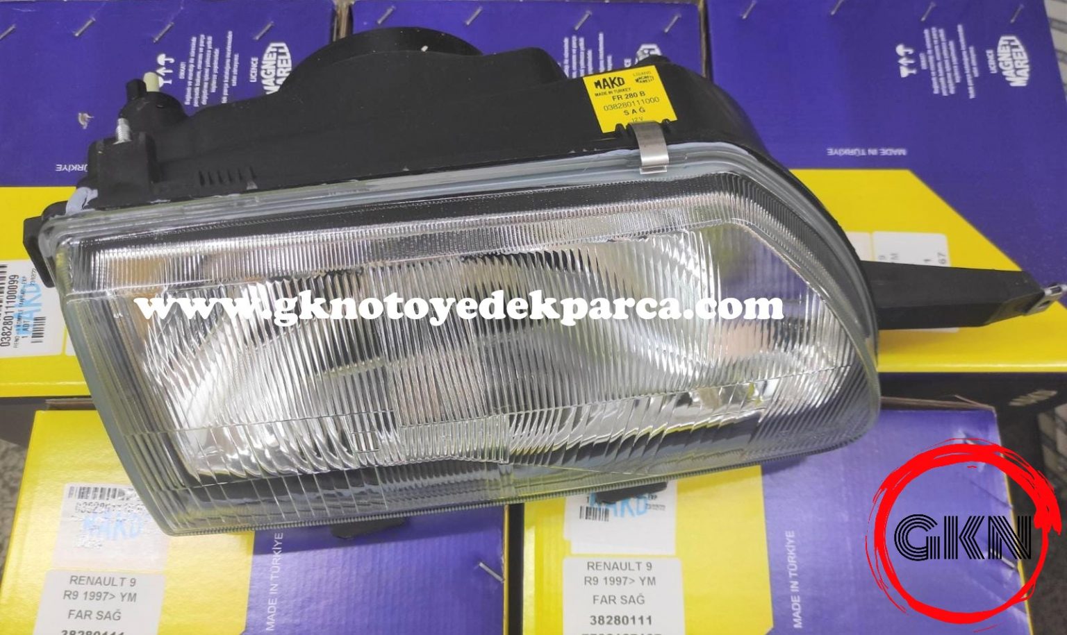 FAR SAĞ RENAULT 9 R9 1997> YM MAKO 38280111 / 7702127167 « GKN OTO ...