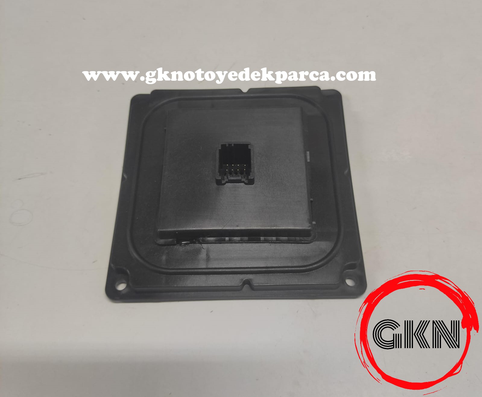 FAR AYDINLATMA KUMANDA BEYNİ MEGANE IV 260559976R « GKN OTO YEDEK PARÇA